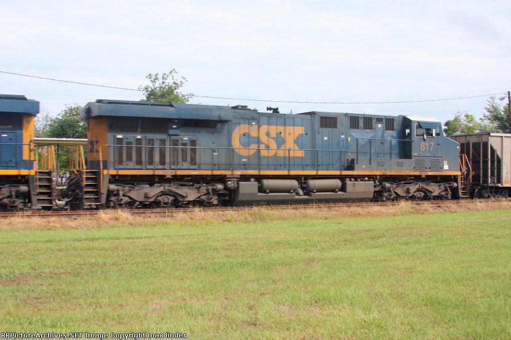 CSX 817